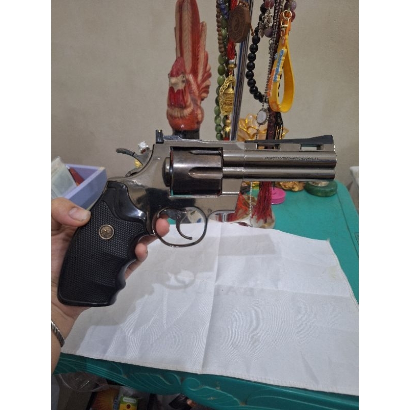 Jual Korek api mirip pistol python 357 untuk merokok Terdapat miniatur ...