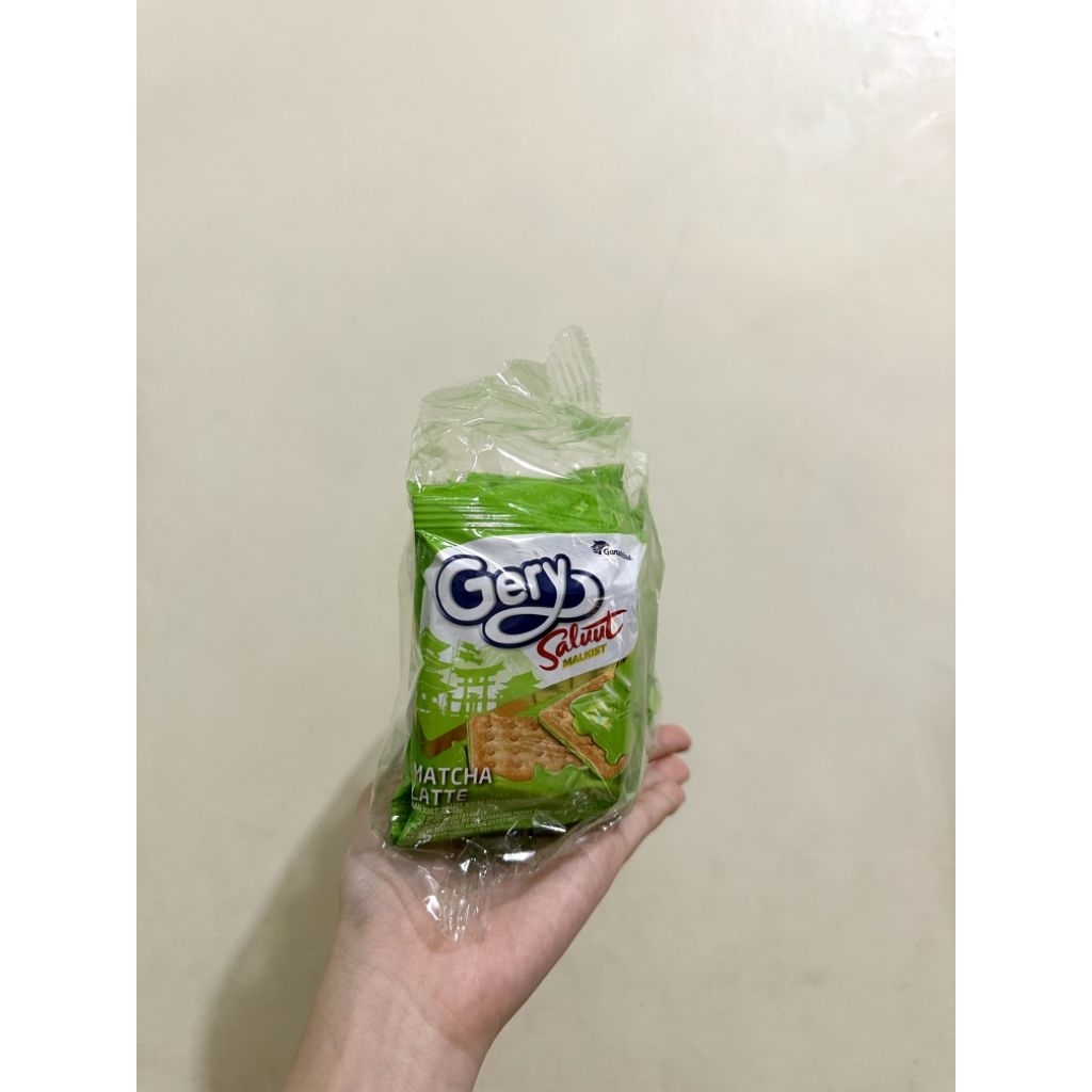 Jual GARUDAFOOD Gery Salut Malkist Matcha Latte, 1Renceng (isi 10pcs ...
