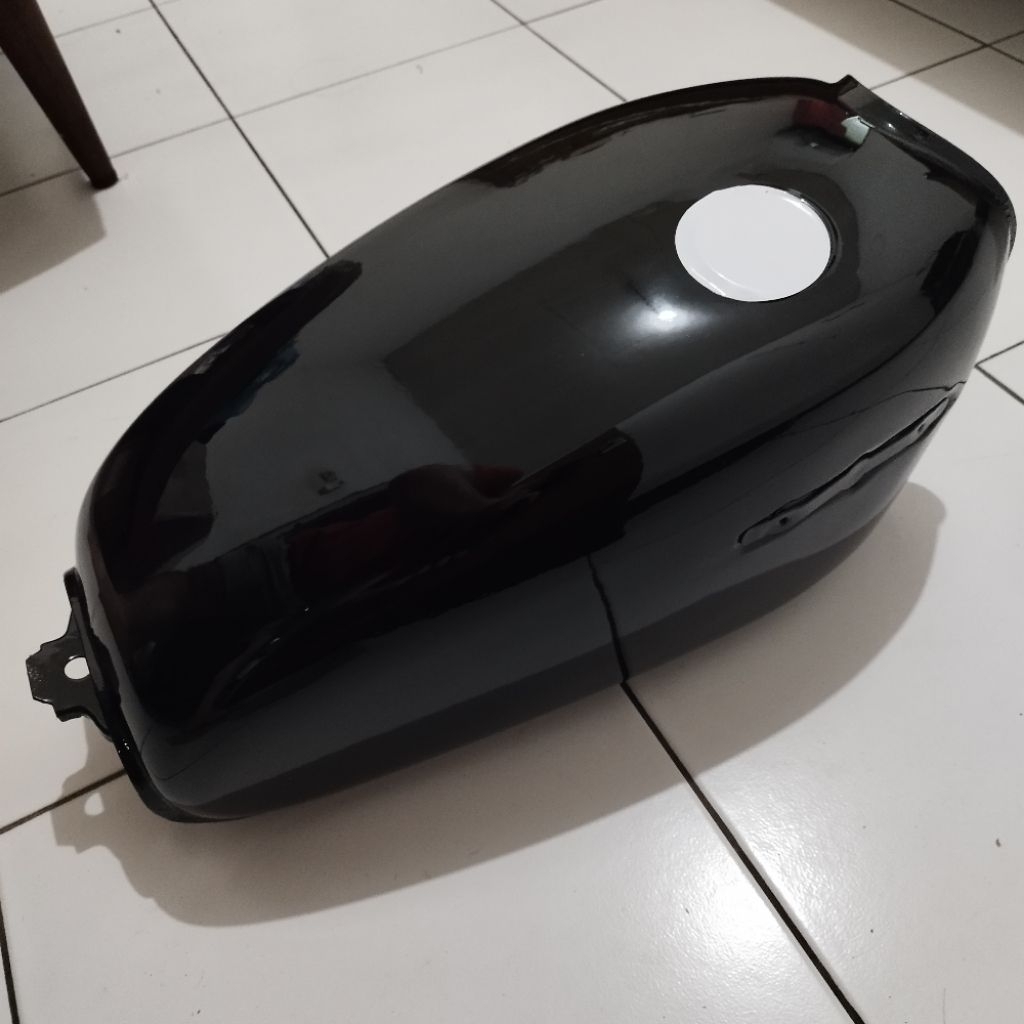 Jual Tangki Bensin Honda CB100 K2 - CB 100 K2 HITAM TEBAL PRESISI ...