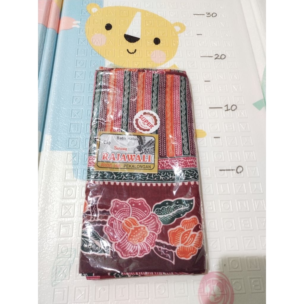 Jual Gendongan Jarik Baru sisa MERAH dan BIRU | Shopee Indonesia