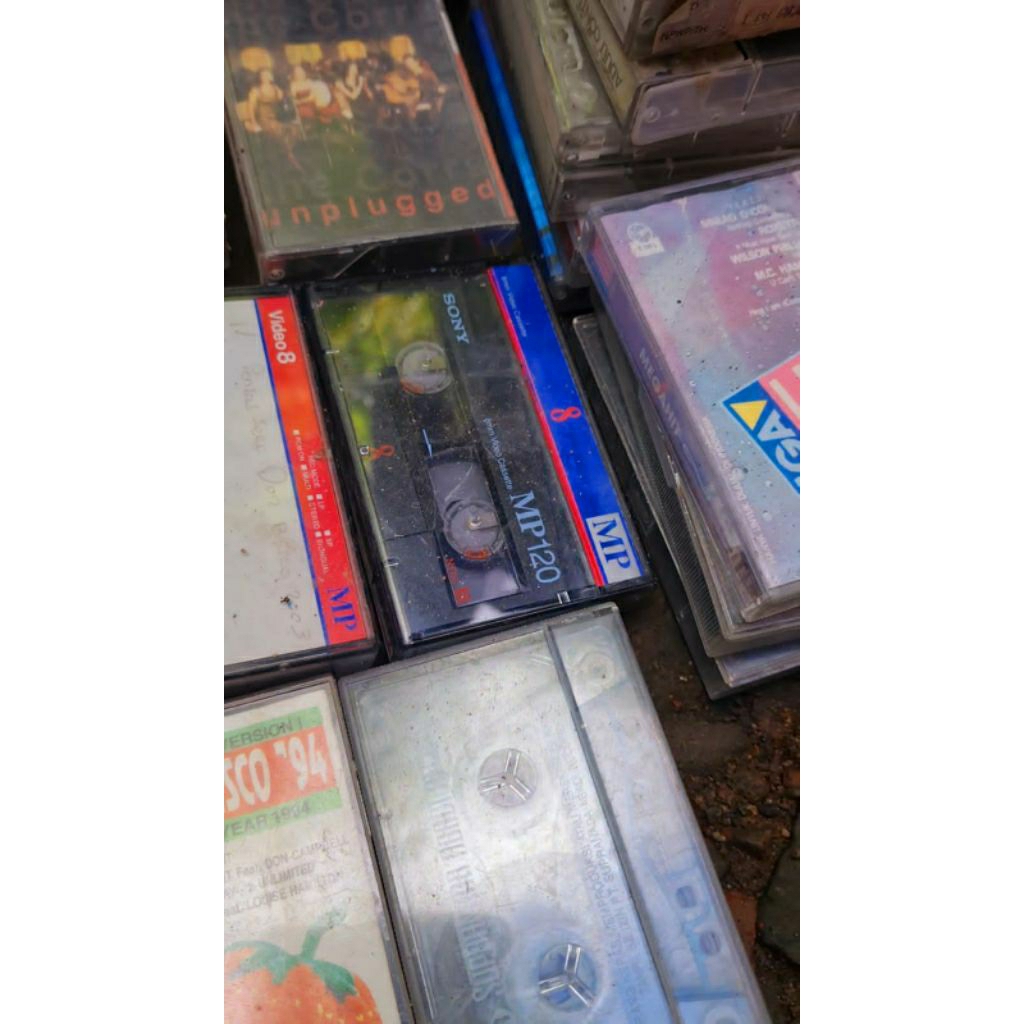 Jual Kaset pita jadul, Keping CD jadul, disket jadul. | Shopee Indonesia