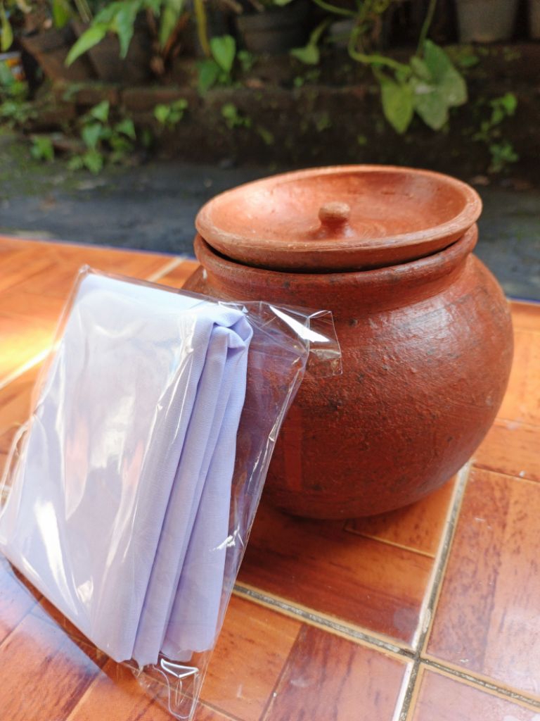 Jual Kendi Kendil Pendil Tempat Ari Ari Bayi Tanah Liat Tradisional ...