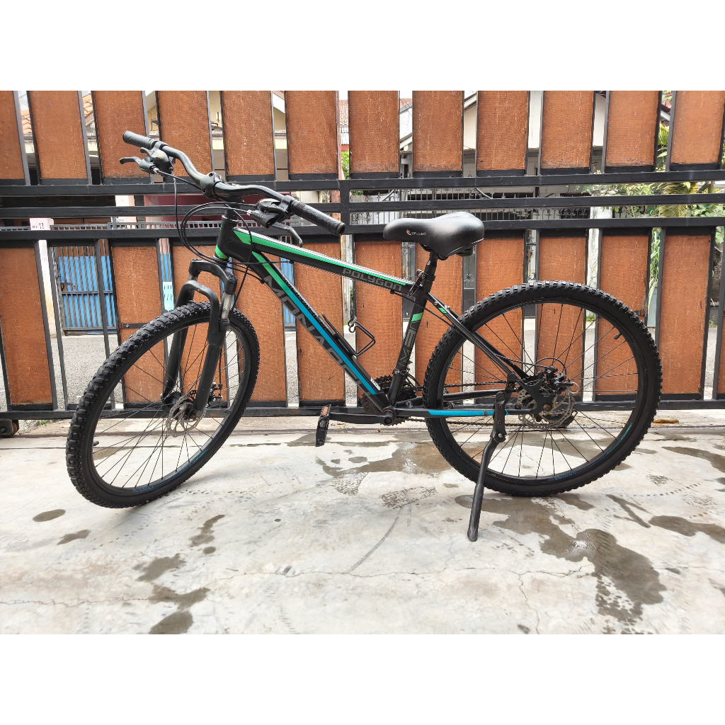Jual Sepeda MTB Polygon Monarch M3 mulus | Shopee Indonesia