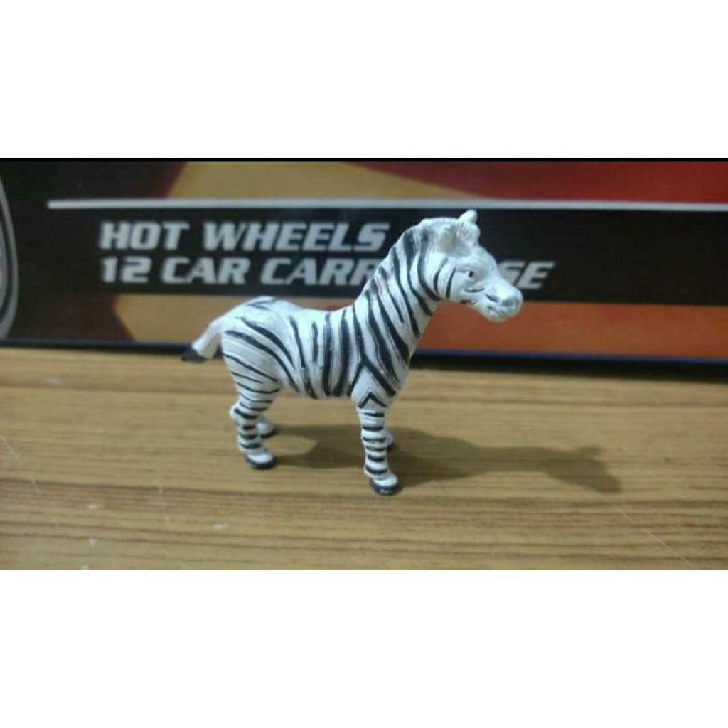Jual miniature wildlife animal - zebra | Shopee Indonesia