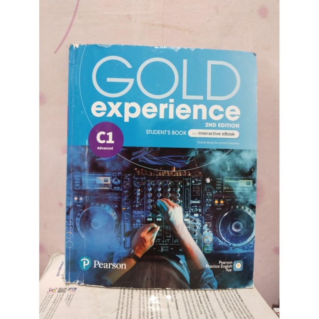 Jual buku gold experience c1 students book | Shopee Indonesia