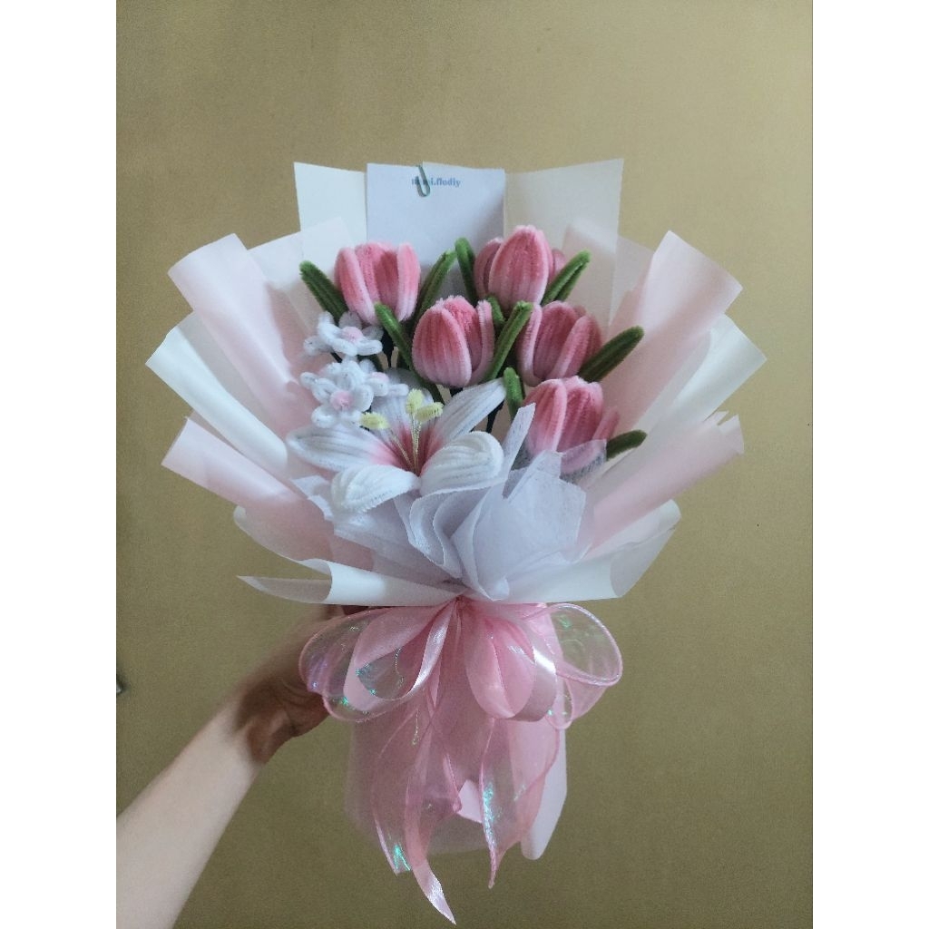 Jual BUKET TULIP LILY | BUKET KAWAT BULU | BUKET PIPE CLEANER | BOUQUET ...