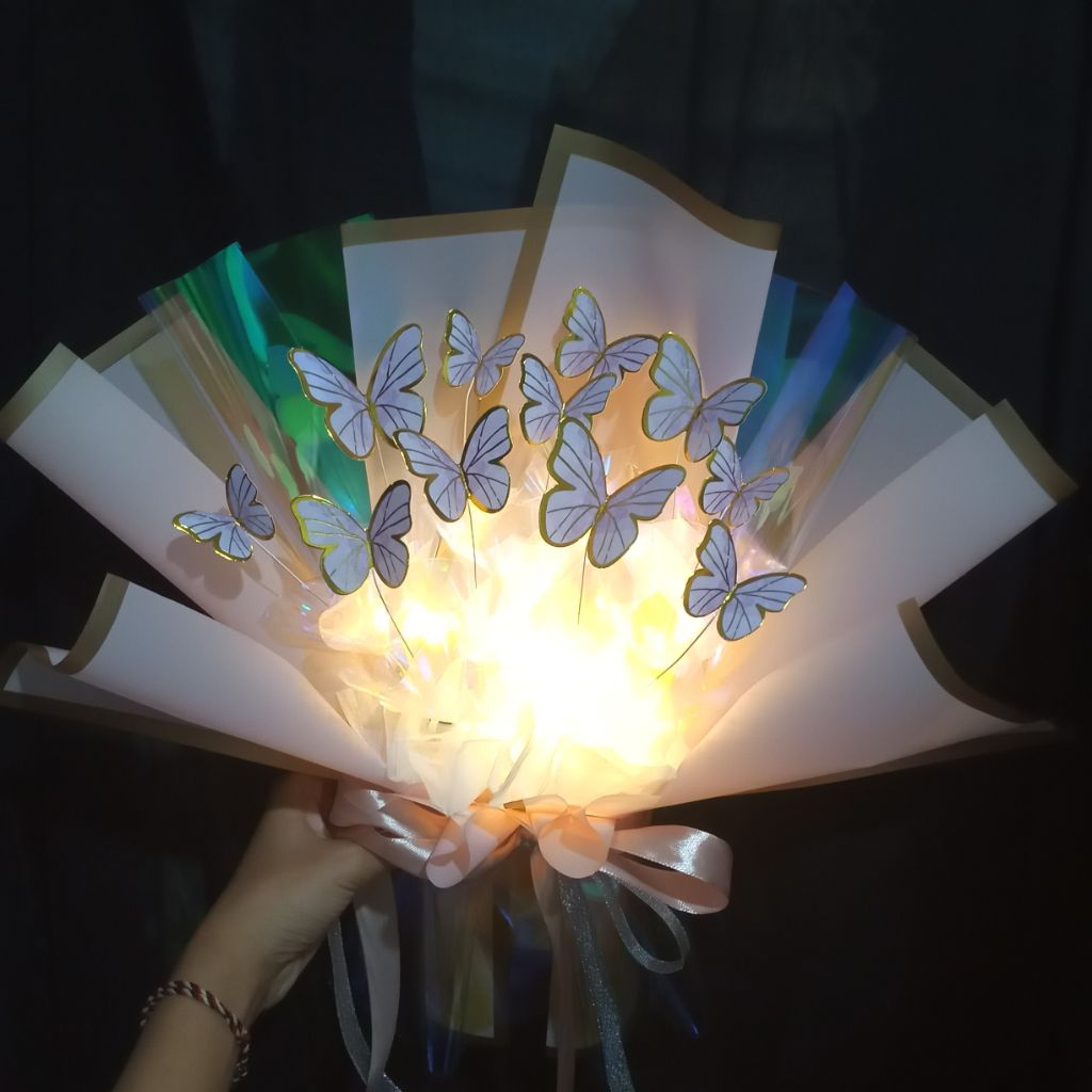 Jual BUKET bunga Lampu LED kupu" / Buket untuk hadiah ultah wisuda ...
