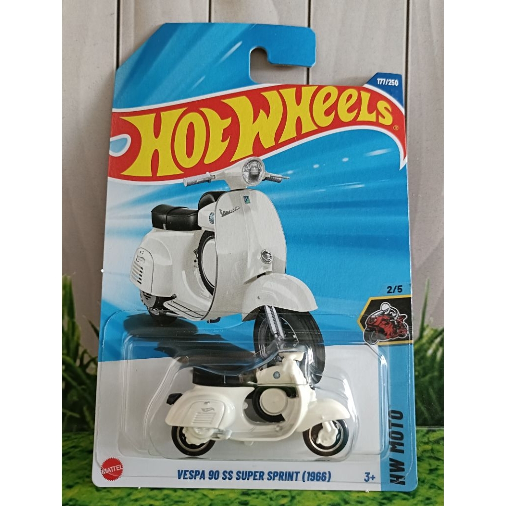 Jual Hot Wheels VESPA 90 SS SUPER SPRINT (1966) White Putih Lot J 2025 ...