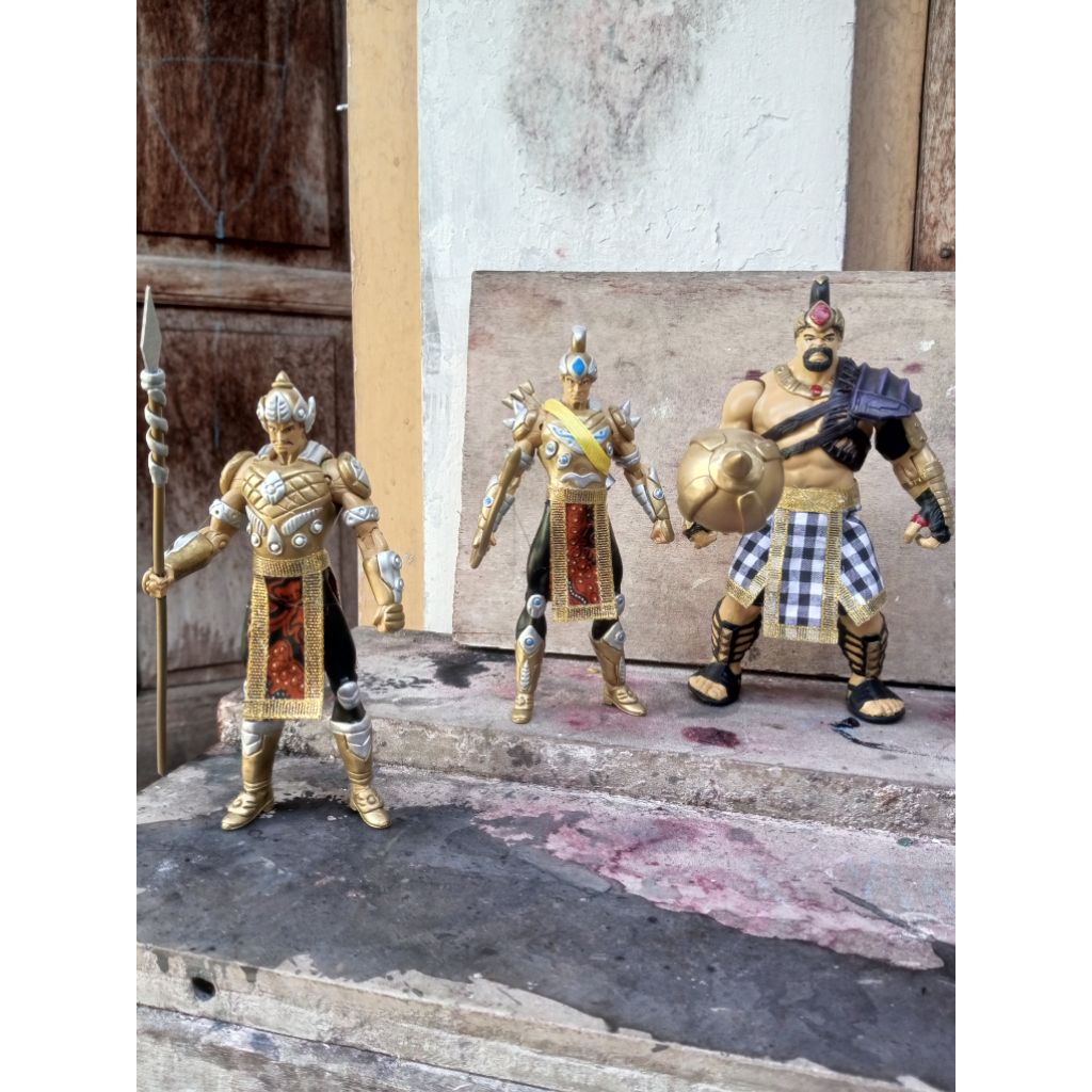 Jual Action figure custom wayang Indonesia Pandawa Lima 5 # Yudhistira ...