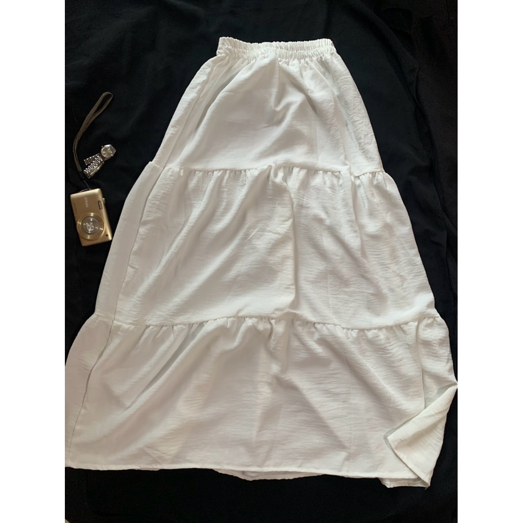 Jual Rok Putih Tiered Flowy | Shopee Indonesia
