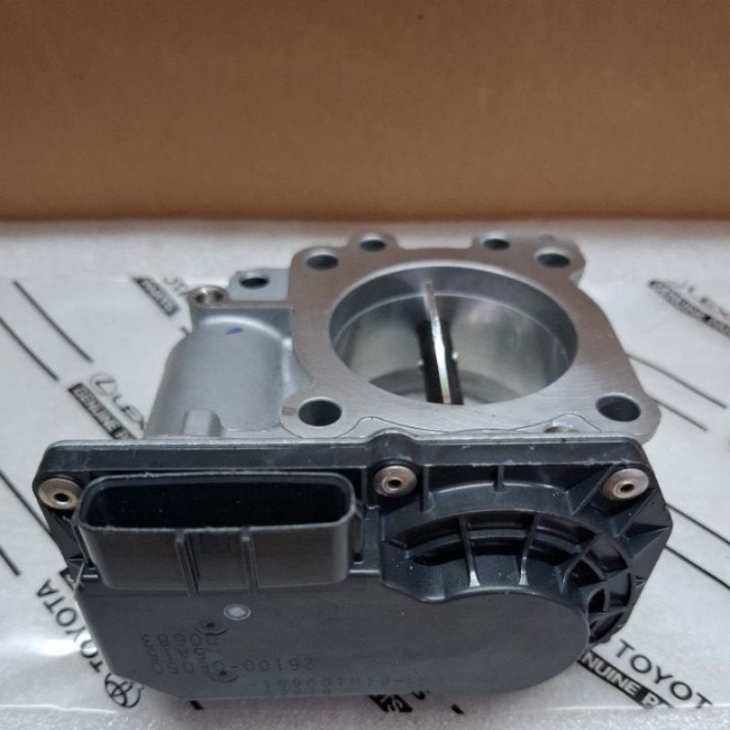 Jual Throttle body trotol body 26100-0E050 TOYOTA DIESEL FORTUNER VRZ ...