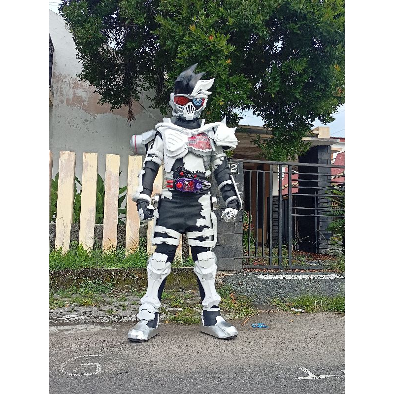 Jual Kostum Kamen Rider Genm Dangerous Zombie Kamen Rider Ex-Aid ...