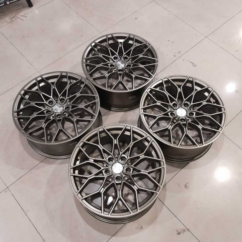 Jual Velg Mobil Bekas Racing Hsr Mercy R18 Baut 5x112 Bisa Buat Camry ...