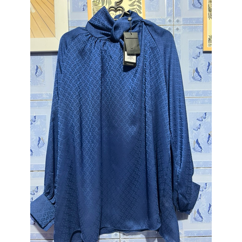 Jual BS emboss monogram satin navy size M Split payment | Shopee Indonesia