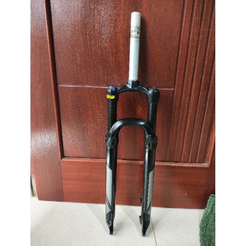 Jual Fork 27,5 Thrill zoom lock preload 2nd not xcm xcr | Shopee Indonesia