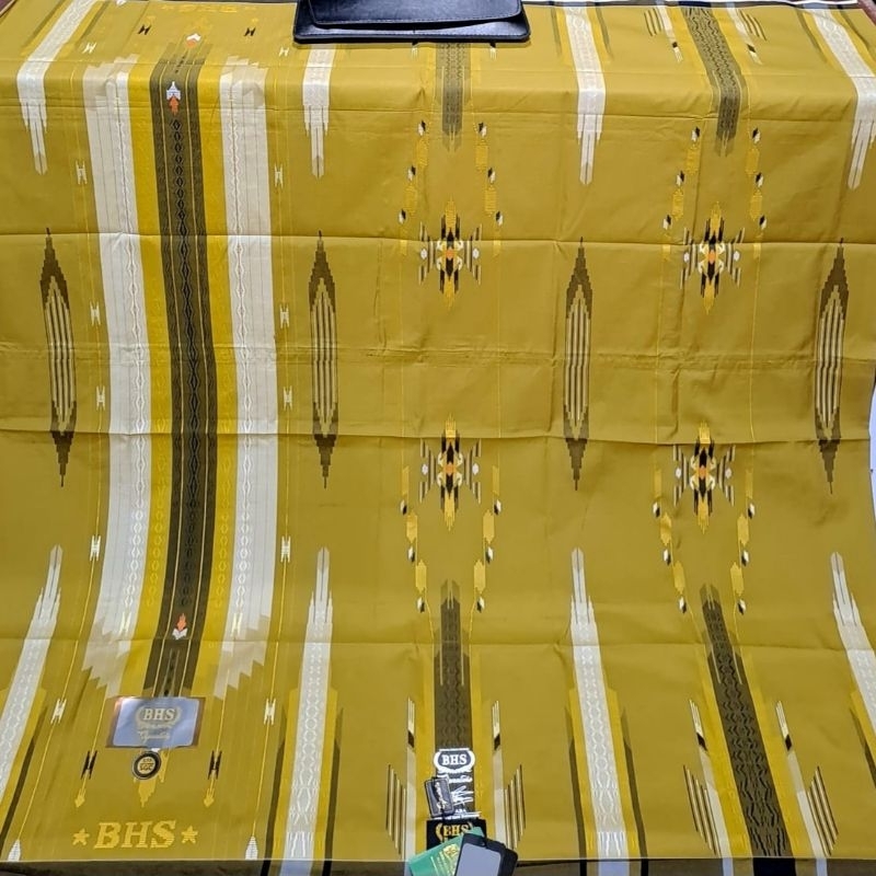 Jual Sarung BHS Signature SGC Gold S-77 Mercerized Jahit Tengah ATBM ...