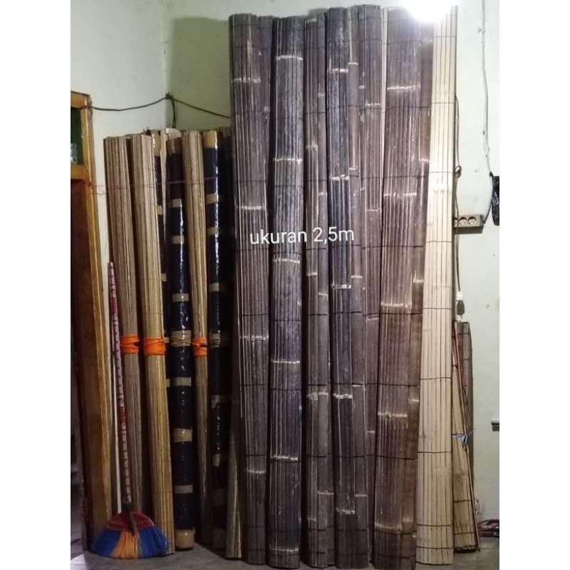 Jual TIRAI KULIT BAMBU WULUNG UKURAN 2,5X2 LENGKAP DENGAN TALI DAN KATROL BESI TIRAI BAMBU TIRAI ...