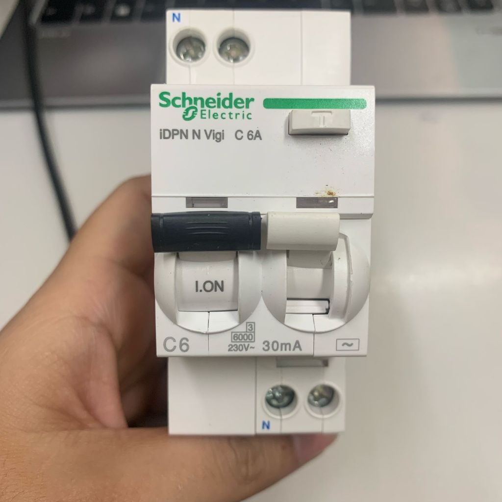 Jual RCCB / RCBO iDPN Vigi A9D31606 1P+N-C6-30mA | Shopee Indonesia
