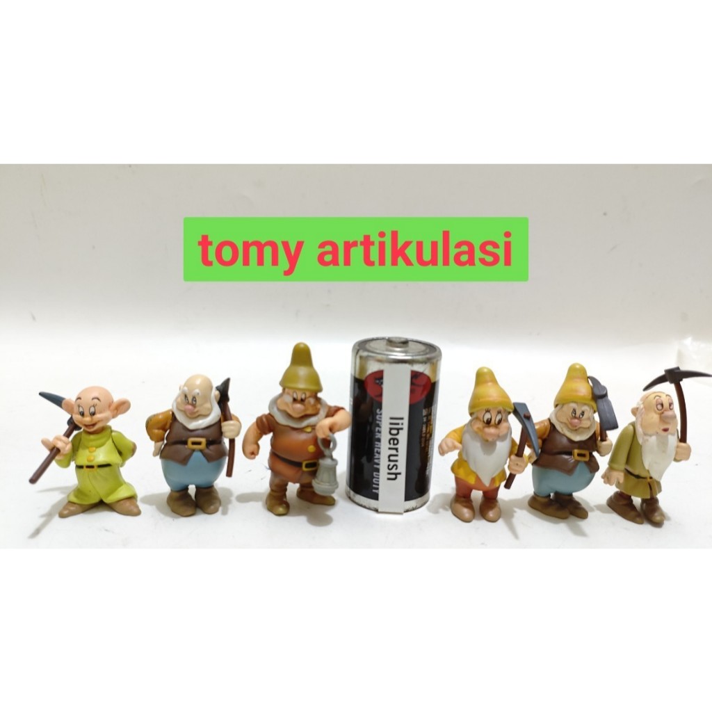 Jual Tomy disney magical collection snow white & seven dwarfs doc ...