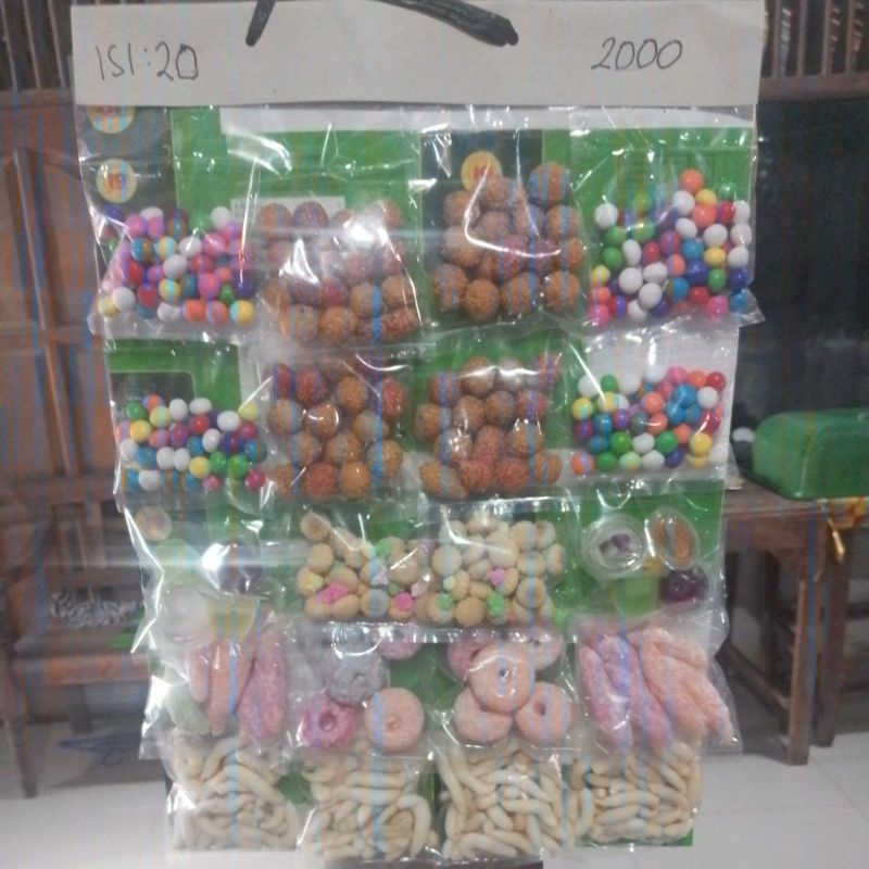 Jual snack jajanan ringan 2000an isi 20pcs | Shopee Indonesia
