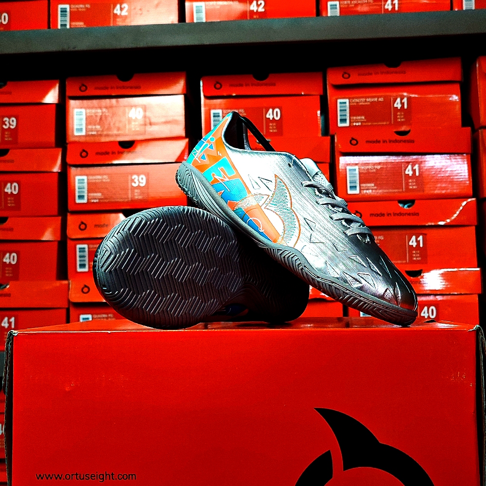 Jual ORTUS CATALYST LIBERTE V4 IN JR SILVER - Sepatu Futsal Anak ...