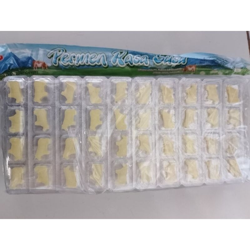 Jual PERMEN RASA SUSU BENTUK SAPI ( PERLEMBAR ISI 40 BUTIR) | Shopee ...