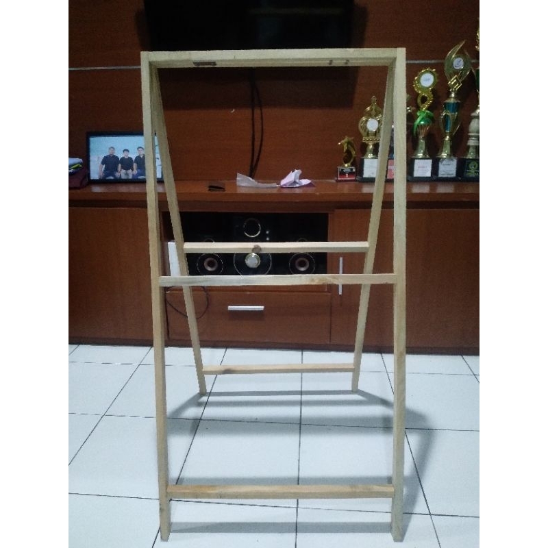 Jual stand banner / rangka banner kayu termurah / standing banner ...
