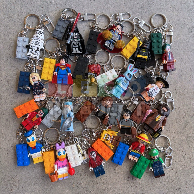 Jual LEGO KEYCHAIN || gantungan kunci dg minifigure & brick lego 2 x 4 ...