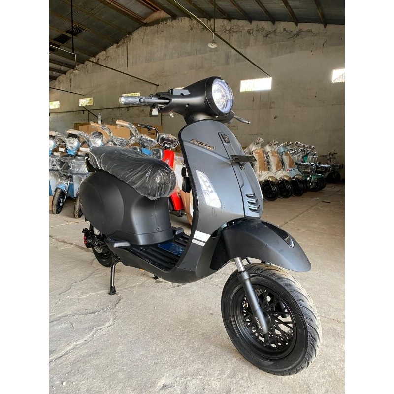 Jual Motor Vespa Listrik Exotic Sprinter AT 1200watt New Ready | Shopee ...