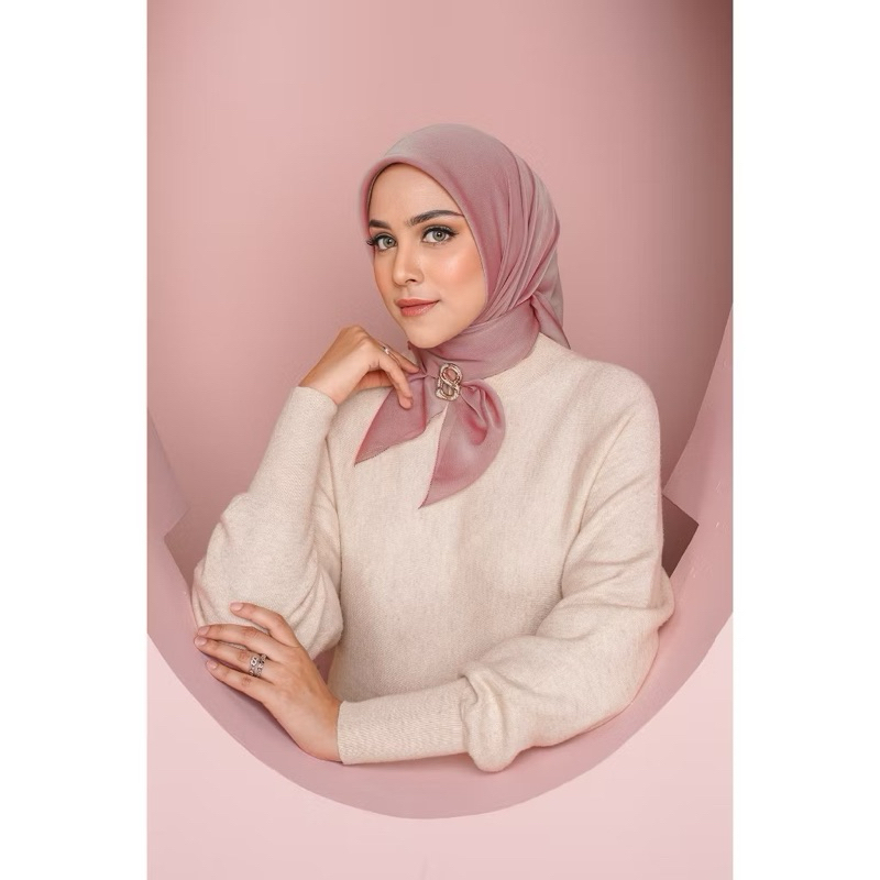 Jual Kelly Square by Buttonscarves (Original Guarantee) | Shopee Indonesia