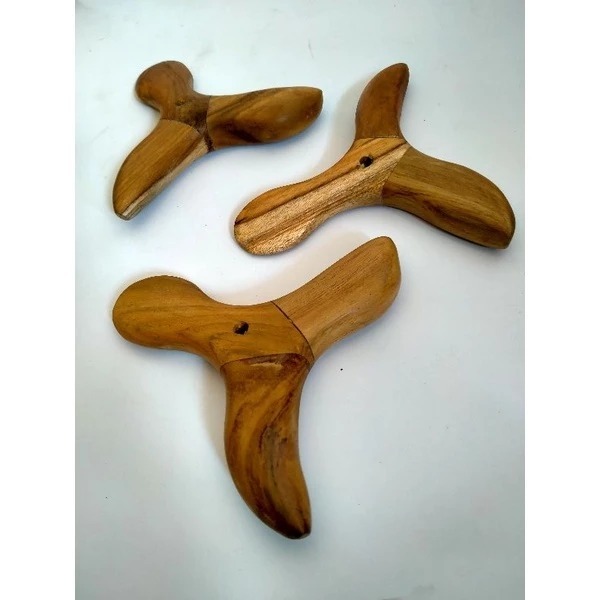 Jual Alat Pijat Kayu Segitiga kerokan Kaki Tiga Pijit Pijet Telapak Kaki Tangan punggung ...
