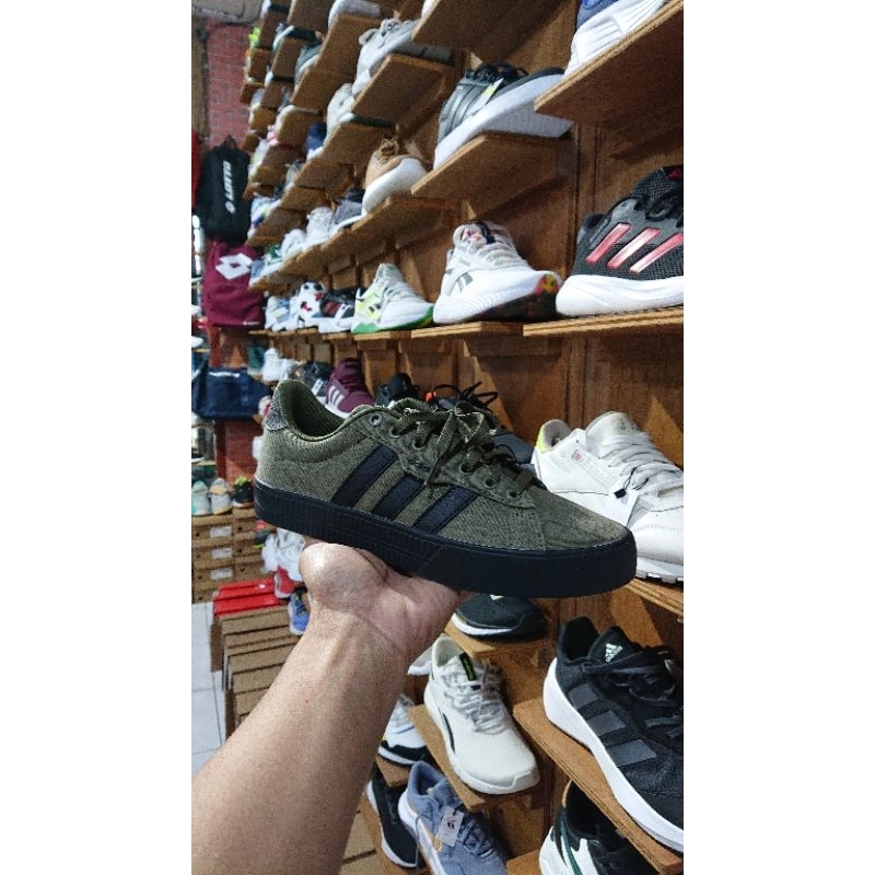 Jual SEPATU ORIGINAL OBRALAN MALL DIJAMIN ORI BNIB | Shopee Indonesia