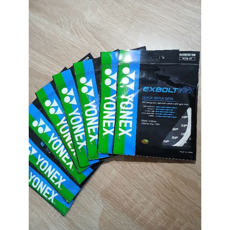 Jual Pasang Senar Raket Badminton / Bulutangkis Yonex Exbolt 65 ...