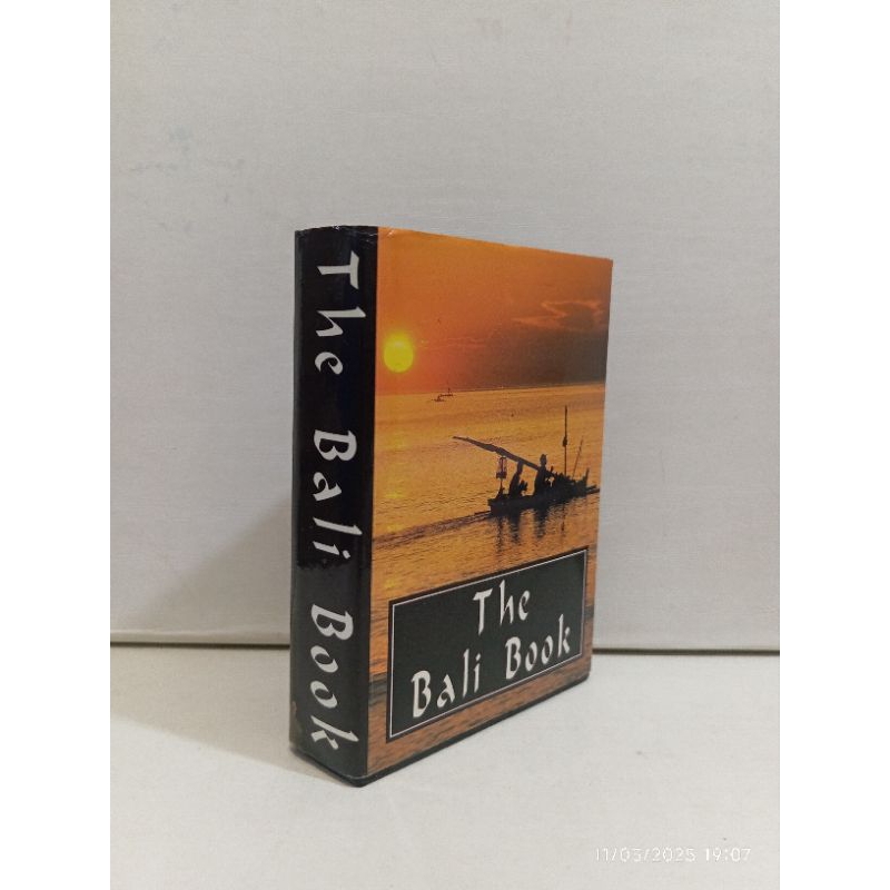Jual The Bali book Buku Saku | Shopee Indonesia