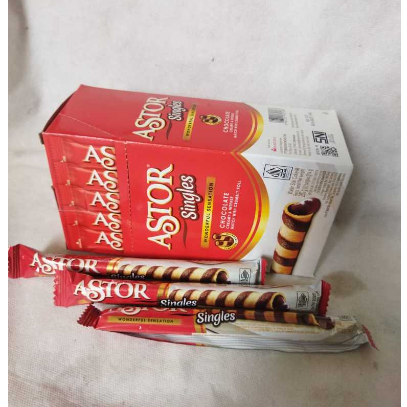 Jual ASTOR singles chocolate wafer roll | Shopee Indonesia