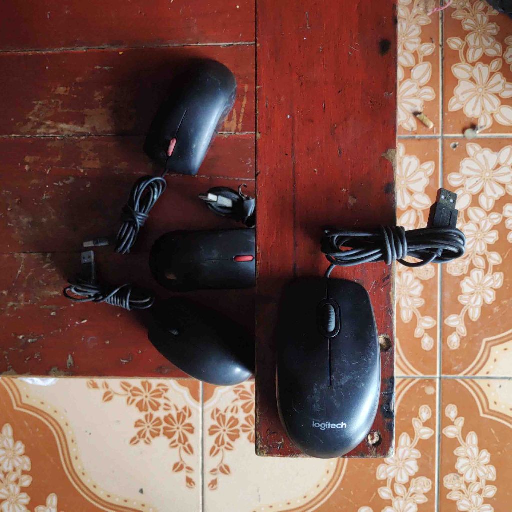 Jual Mouse logitech b100 second murah berkualitas | Shopee Indonesia