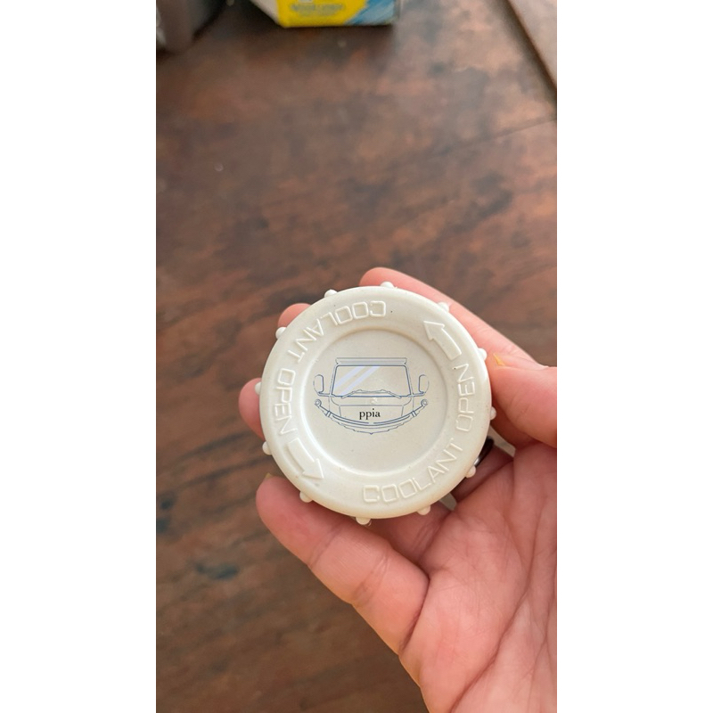 Jual tutup tabung radiator canter kualitas bagus (harga pebiji) / tutup ...