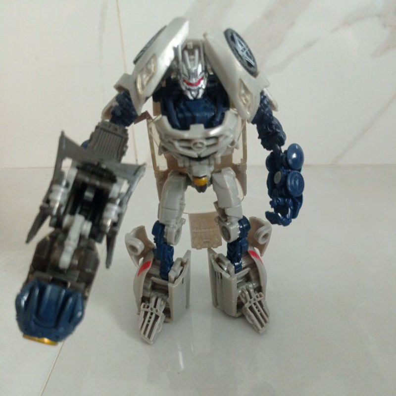 Jual Soundwave DOTM deluxe hasbro | Shopee Indonesia