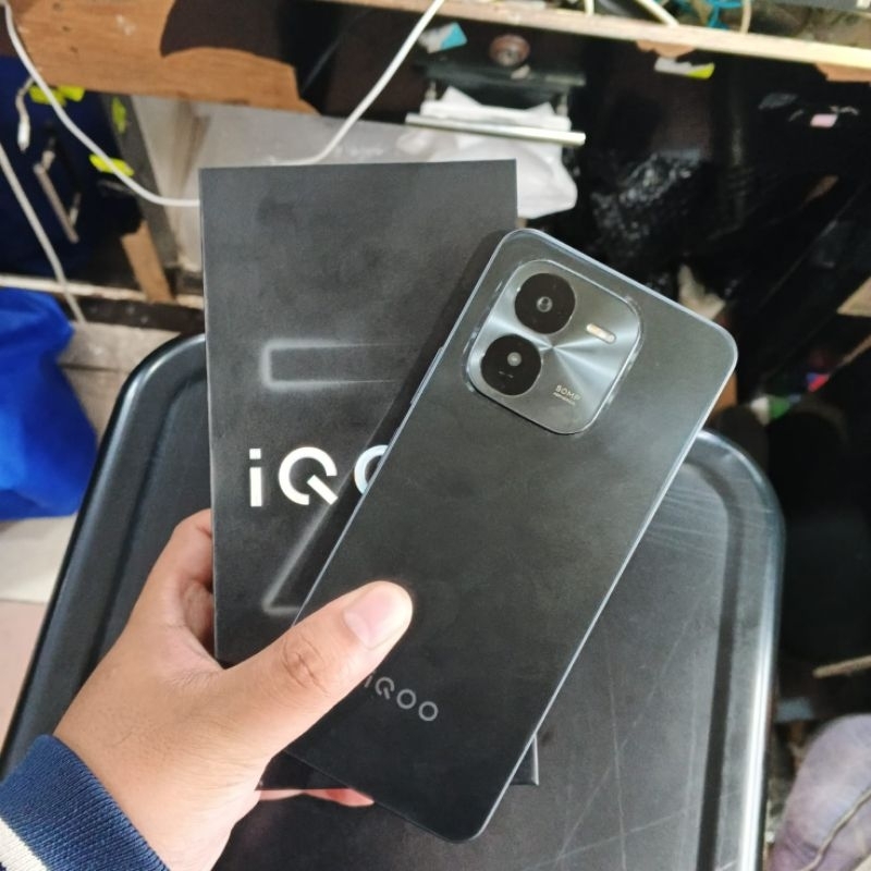 Jual iQOO Z9x 5G 8/128 GB Second Fullset Original | Shopee Indonesia