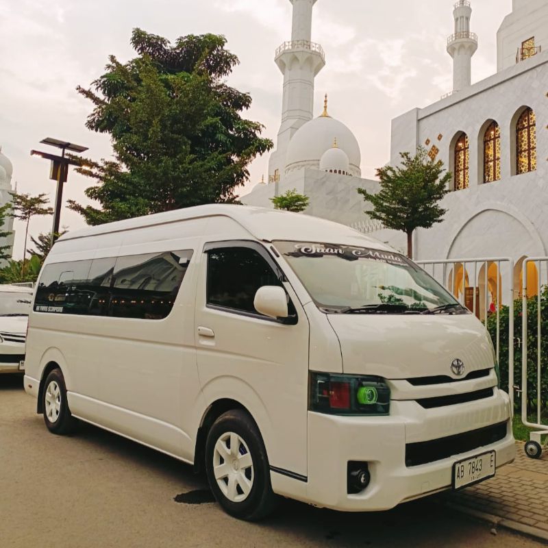 Jual Sewa inova Reborn & Hiace + Sopir/Rental Hiace/ Rental Inova ...