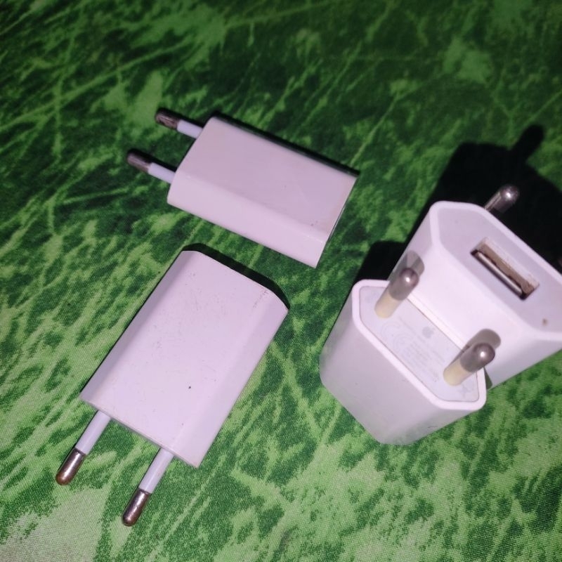 Jual Adaptor Charger Apple iPhone Original 5V 1A | Shopee Indonesia