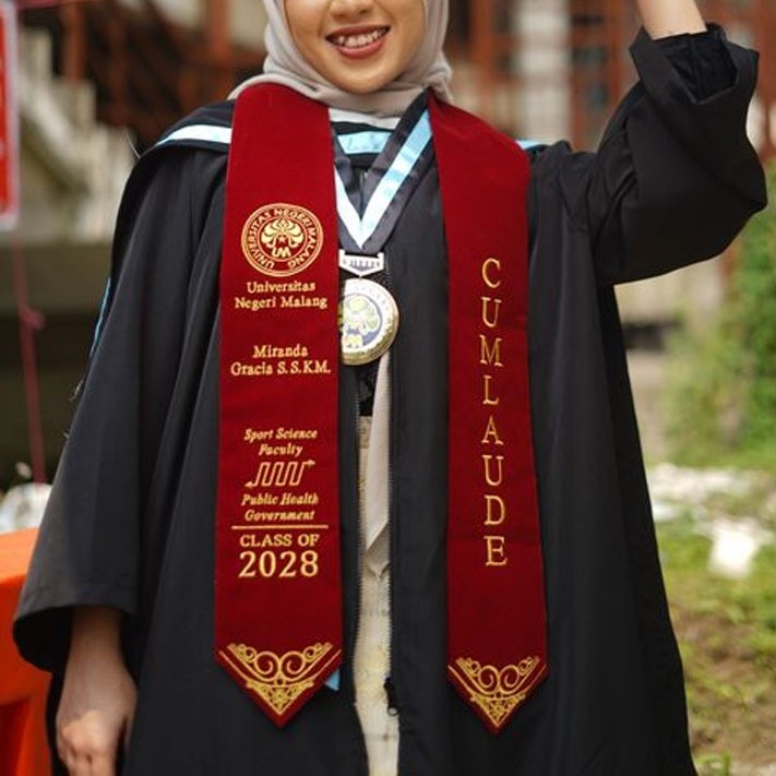 Jual SELENDANG WISUDA BLUDRU/MODEL V/GRADUATION STOLE/SASH | Shopee ...