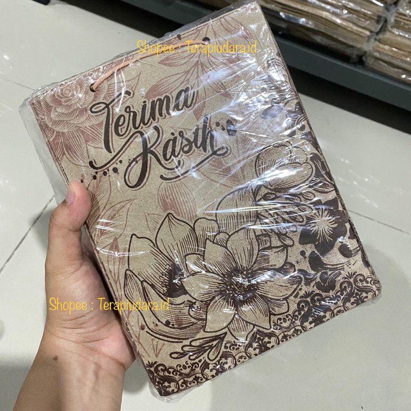 Jual Paket hemat paperbag hajatan batik mini 1 pack isi 50 pcs 20x16 ...