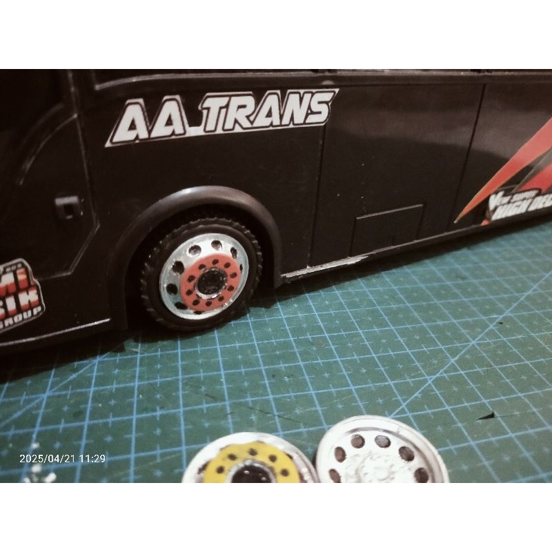 Jual Miniatur Velg Alcoa Bis Plastik RKC | Shopee Indonesia