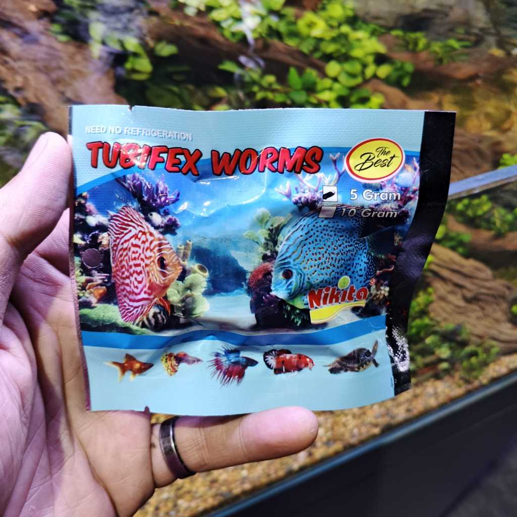Jual Nikita Tubifex Worms cacing kering 5gram pakan ikan | Shopee Indonesia