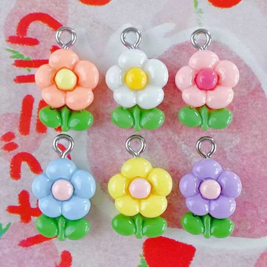 Jual Liontin bunga daun berkilau dengan lima kelopak bunga resin grosir ...