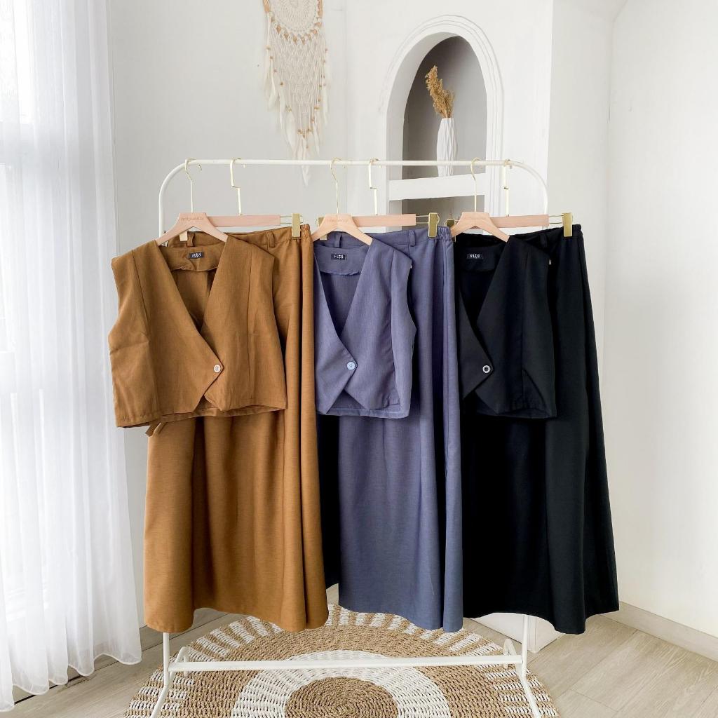 Jual ELLENA ONESET VEST DAN ROK | Shopee Indonesia