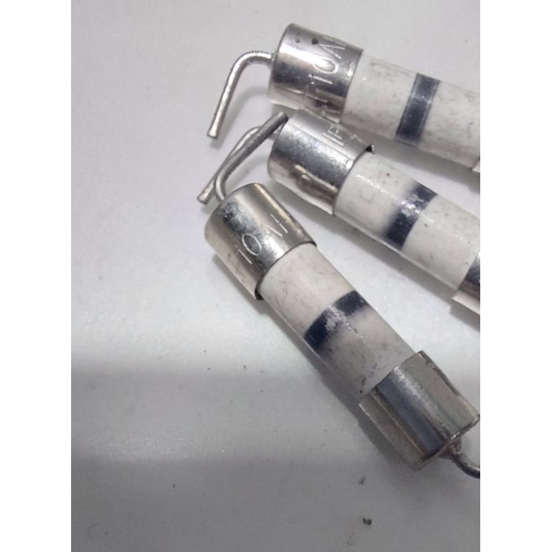 Jual FUSE SIKRING CERAMIC KERAMIK 10A 250VAC BERKAKI ORIGINAL PART MIN ...