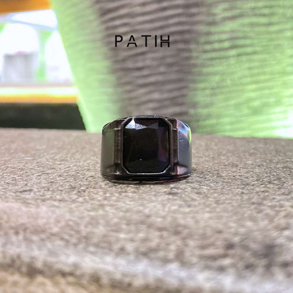 Jual Cincin Pria Batu Hitam Elegan Bold Gothic Stainless Steel – Patih ...