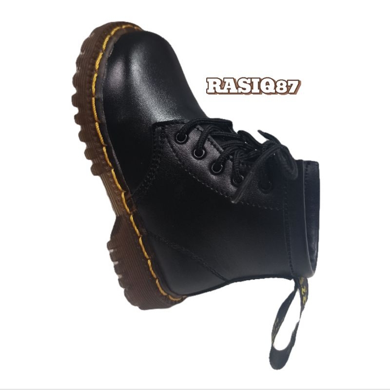 Jual RASIQ87 Sepatu Dokmart Anak Laki-laki Perempuan Sepatu Dokmart ...